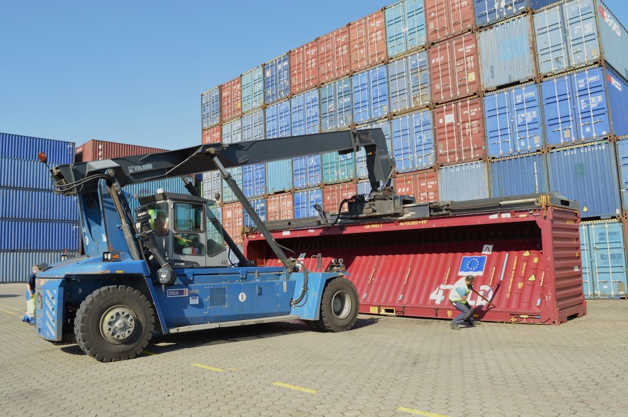 Traceable, Foldable Containers Stacking Up the Benefits